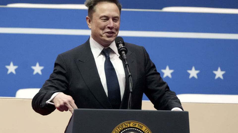 Musk, Radio Free Europe ile Voice of America'nın kapatılmasını istedi ...